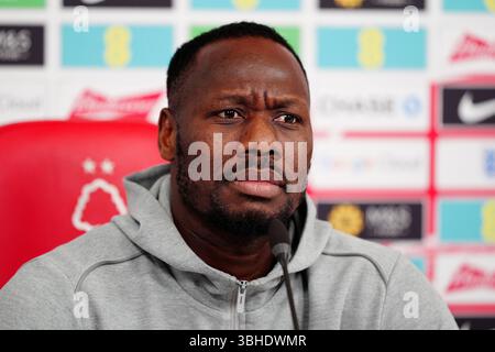 Senegal head coach Pape Thiaw shouts instructions during the FIFA World ...