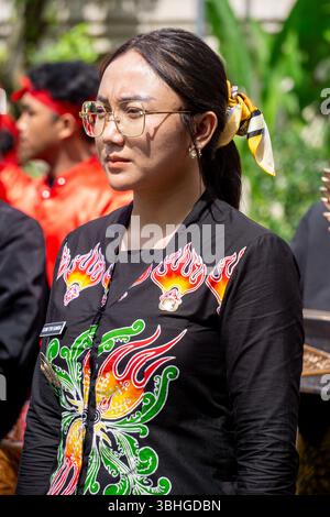 The deputy mayor of blitar, Elim Tyu Samba (Mbak Elim) at Grebeg ...