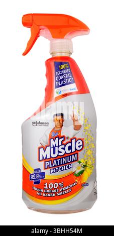 Mr Muscle platinum kitchen cleaner degreaser in a 750ml trigger spray ...