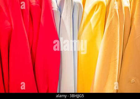 fashionable colors and textures of the year in modern clothes this year ...