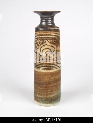 Vintage 1980-90s Mary Rich Studio Pottery porcelain vase Stock Photo ...