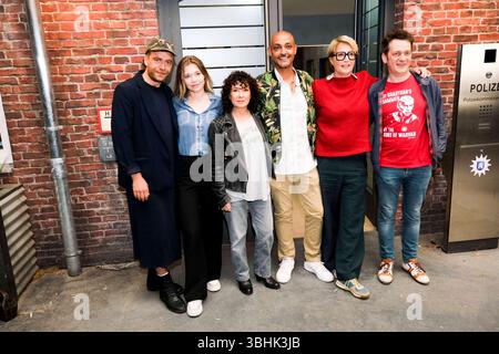 Enrique Fiß Fiss Farina Flebbe, Maria Ketikidou, Patrick Abozen, Saskia ...