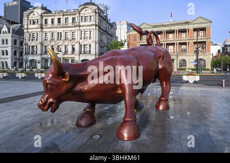 Bund Bull, Charging Bull, artist Arturo Di Modica, Bund Financial ...