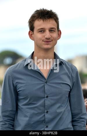 Actor Timi-Joy Marbot posing during the photocall of the film The Man ...