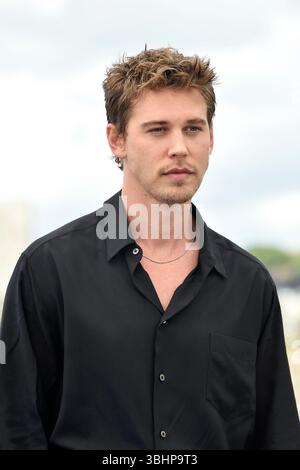 Actor Austin Butler posing during the photocall of the film Eddigton on ...