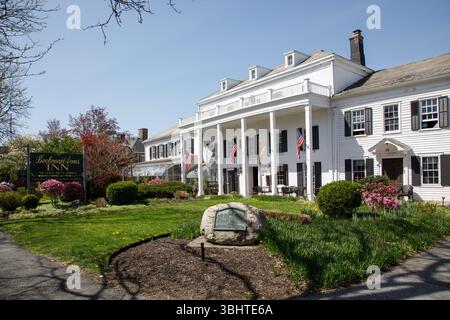The Beekman Arms and Delamater Inn has operated continuously since 1766 ...
