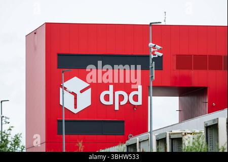 DPD parcel delivery logistics hub in Vilvoorde, Flemish Brabant ...