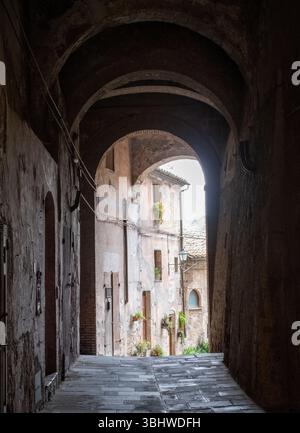 The historic Jewish ghetto in the characterful medieval town of Sorano ...