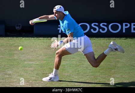 Jan-Lennard Struff (GER) Aktion Tennis Herren BOSS Open ATP 250 ...