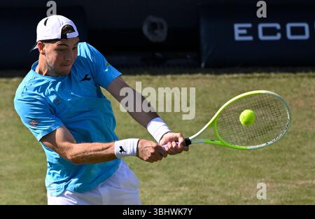 Jan-Lennard Struff (GER) Aktion Tennis Herren BOSS Open ATP 250 ...