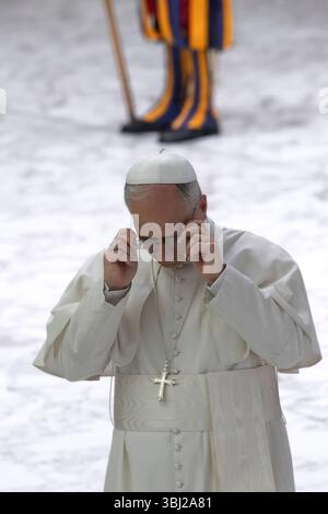 Pope Leo XIV meets with members of the Catholic Charismatic Renewal ...