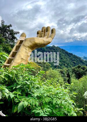 Golden Hand Statue in Antigua, Guatemala Stock Photo - Alamy