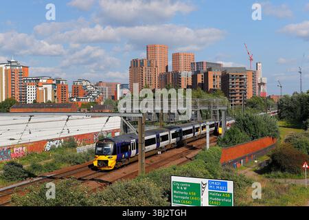 Northern Arriva trains in Leeds City,West Yorkshire,UK Stock Photo - Alamy