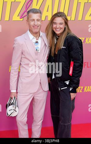 Benjamin von Stuckrad-Barre und Caroline Wahl bei der Premiere des ...