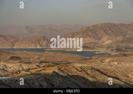 Dukan lake in Kurdistan Region of Iraq Stock Photo - Alamy