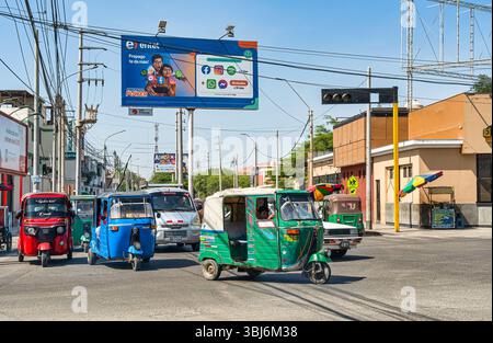 Ica, Peru – March 13, 2025: Busy intersection filled with mototaxis ...