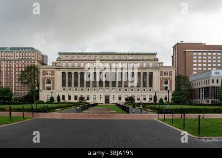 The exterior of Google Pier 57 in New York Stock Photo - Alamy