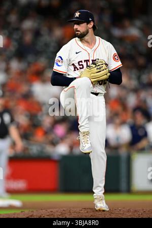 Houston Astros relief pitcher Bennett Sousa throws against the Seattle ...