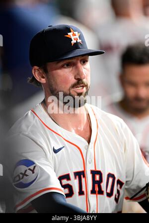 Houston Astros relief pitcher Bennett Sousa walks near the mound after ...