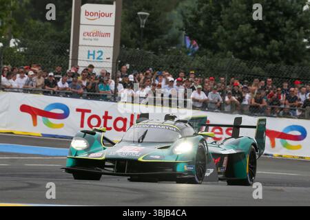 #007 Harry TINCKNELL (GBR) Tom GAMBLE (GBR) Ross GUNN (GBR) - Aston Martin Valkyrie ASTON MARTIN ...