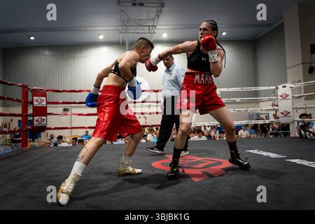 Gabriella Mezei vs Almudena Alvarez during his fight in 'Villalkor ...