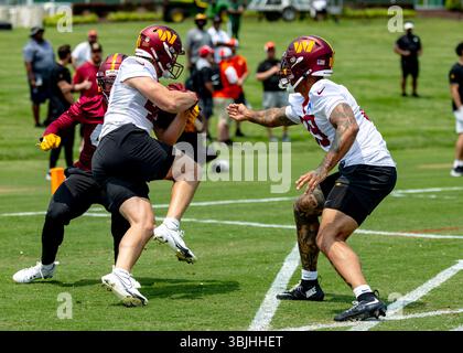 Washington Commanders tight end Colson Yankoff (80) runs a route during ...