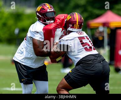 Washington Commanders offensive tackle Bobby Hart (51)blocks during an ...