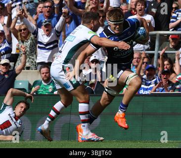 Bath's Guy Pepper during the Gallagher PREM match at Twickenham Stoop ...