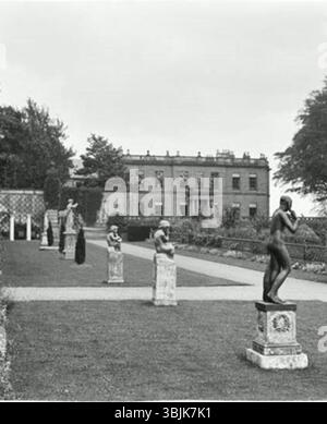 'Windlestone Hall' by William James Day (1890–1910) depicts a pool in ...