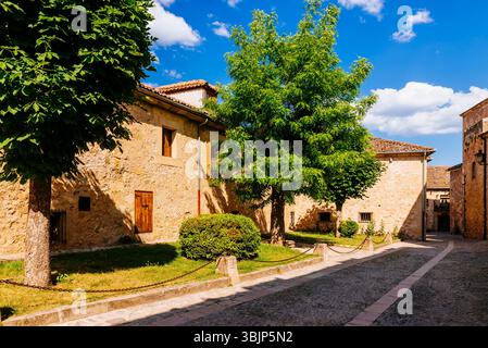 Typical street of Pedraza and its Castilian architecture. Pedraza ...