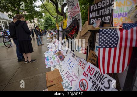 NEW YORK, NEW YORK - JUNE 14: ?Tens of thousands attend 'No Kings Day ...