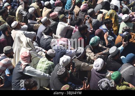 Thousands of Muslim devotees thronged the shrine to observe the death ...