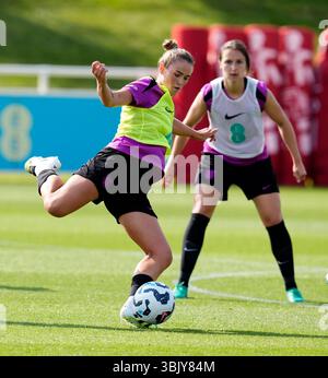 England's Grace Clinton during a training session at Sportanlage Au ...