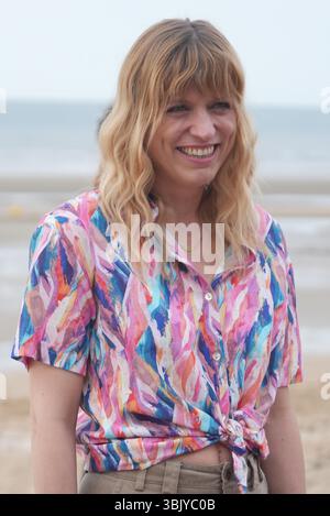 Cabourg, France. 14 juin 2025. Carmen Chaplin ˆ la c r monie de cl™ture tapis rouge du 39e ...