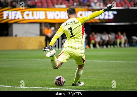 LAFC goalkeeper Hugo Lloris (1) kicks the ball during a MLS match ...