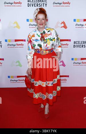 Enie van de Meiklokjes bei der Ernstings Family Celebrate Diversity ...