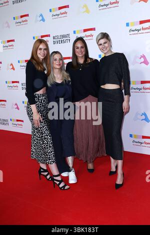 Ernsting s family Fashion Show Sandra Hunke, Saskia Grimm, Ernsting s ...