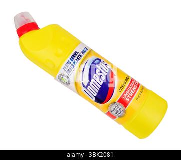 Domestos citrus fresh thick bleach in a 750ml plastic bottle Stock ...