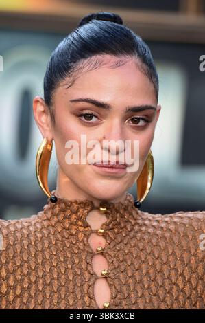 Luna Blaise bei der Weltpremiere des Kinofilms Jurassic World: Rebirth ...