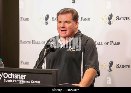 Metairie, United States. 18th June, 2025. Robin Daniels (left center ...