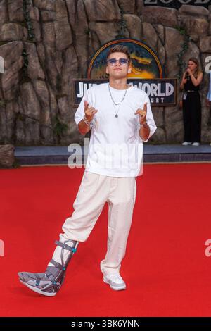 Justin Prince Justin Schmidt bei der Deutschlandpremiere von JURASSIC ...