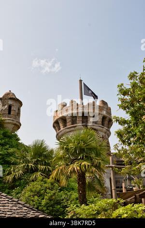 A low angle shot of an old wooden house in Sarstedt, Lower Saxony ...