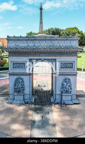 Miniature World. Scale models of World iconic venues at Siam Mini World ...