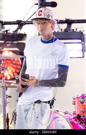 Ny. 20th June, 2025. Machine Gun Kelly, mgk on stage for NBC Today Show ...