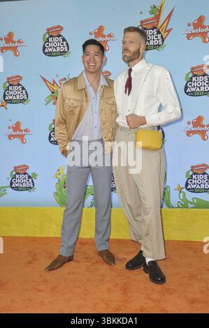 Mark Hoying, Scott Hoying at arrivals for Nickelodeon Kids Choice ...