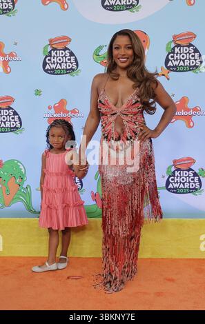 Victoria Monét, Hazel Monét attend the 2025 Nickelodeon Kids' Choice ...