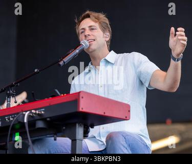 Milwaukee, USA. 21st June, 2025. Singer Shaylen (Shaylen Carroll ...