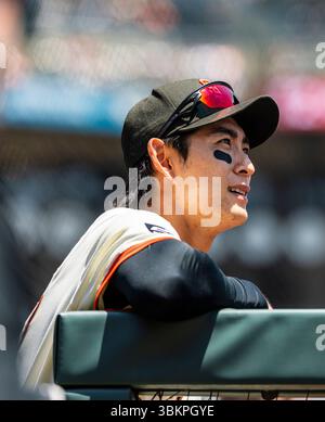 San Francisco Giants' Jung Hoo Lee bats during the second inning of a ...
