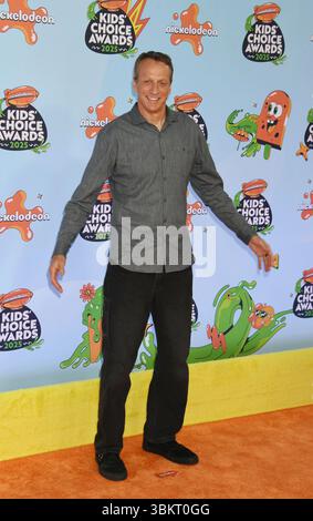 Tony Hawk attends the 2025 Nickelodeon Kids' Choice Awards at Barker ...