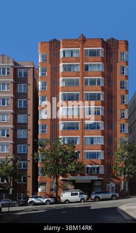 Winston, Elizabeth Bay, a skyscraper style art deco apartment building ...